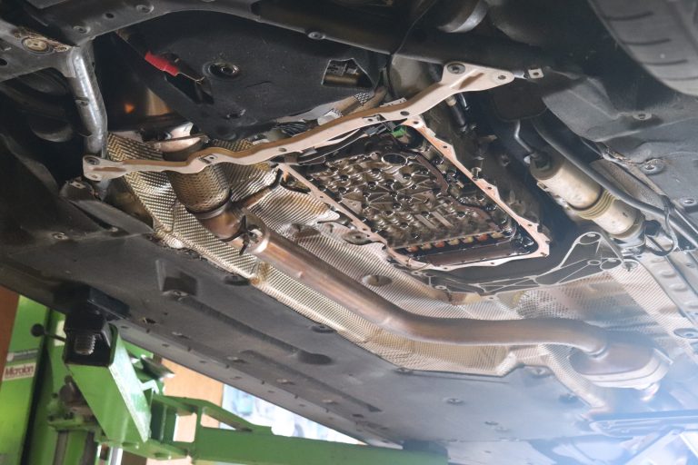 BMW F31 320d ATF全量交換 デフオイル&エンジンオイル交換｜BMWブログ｜BMWパーツメンテナンス専門店ガルフストリーム